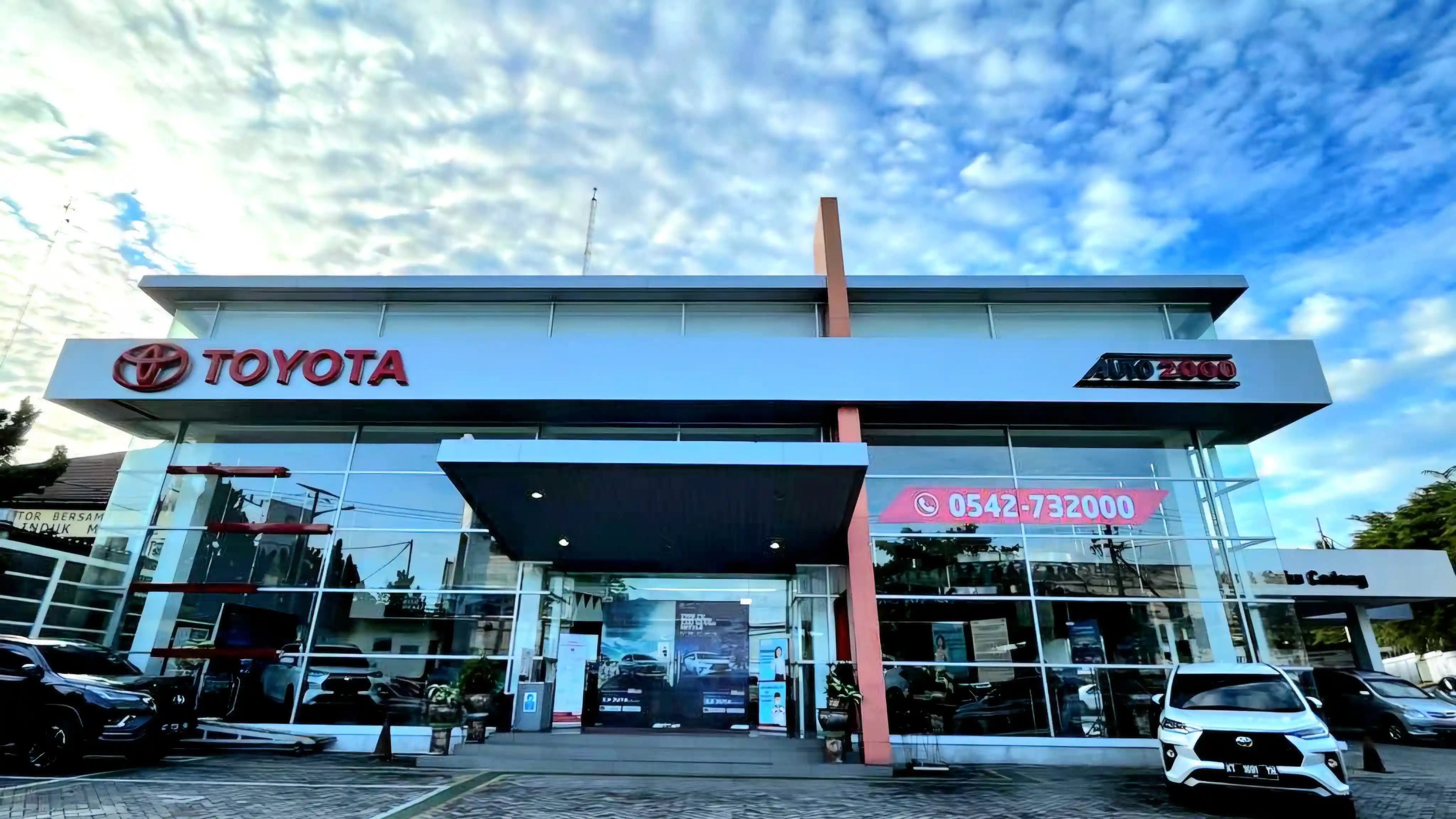 Toyota Balikpapan - Dealer dan Bengkel Resmi Auto2000